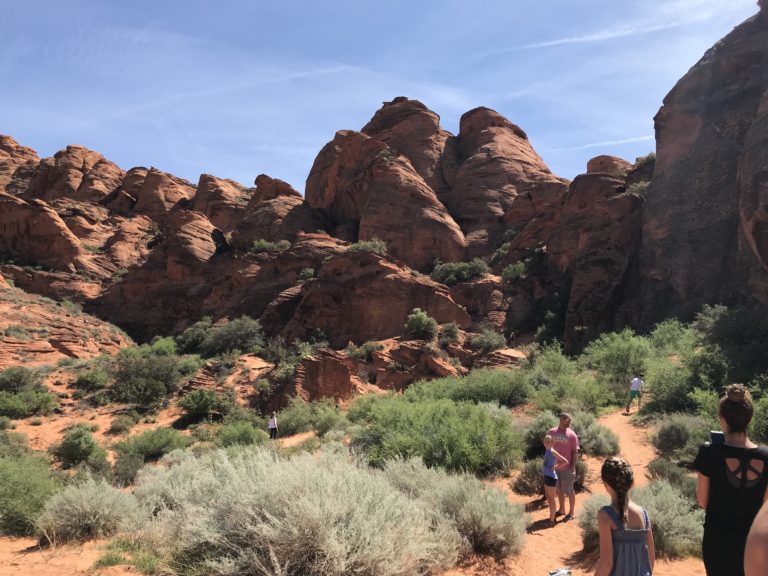Hiking Elephant Arch – The Everything Housewife
