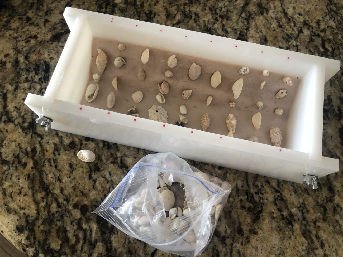 Melt and Pour Soaps – The Everything Housewife